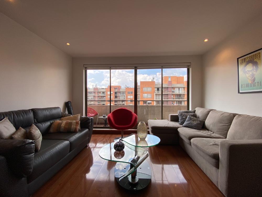 Vivienda Usada en Venta en Colina Campestre de 3 Cuartos con Balcón