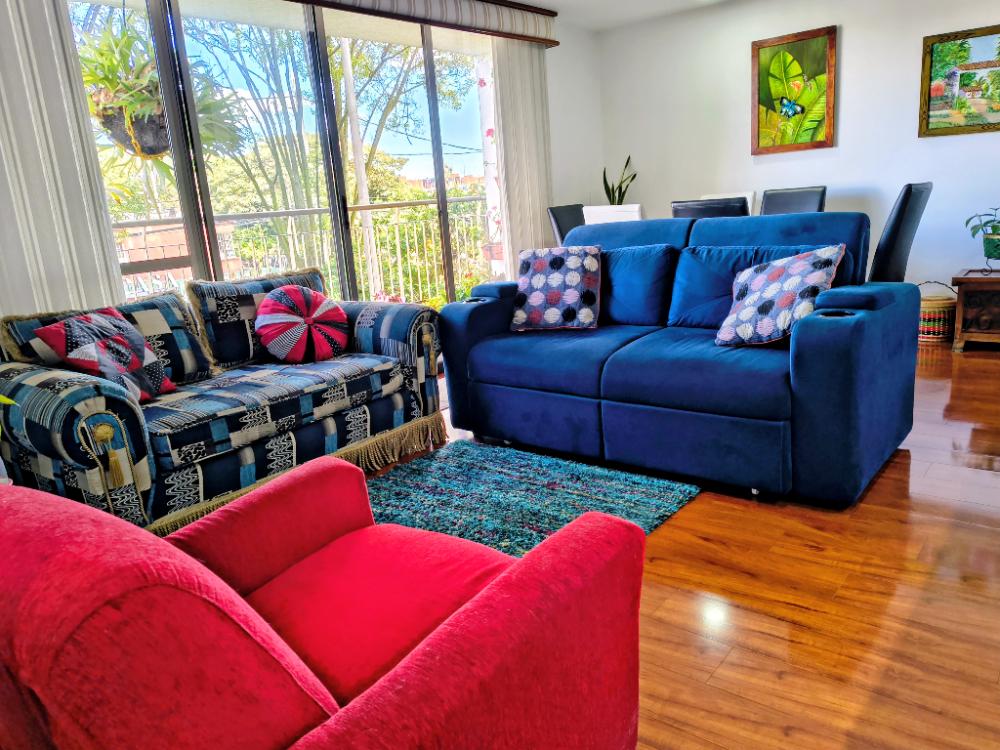 Apartamento en venta de 3 habitaciones con balcón en Bogotá, Modelia.