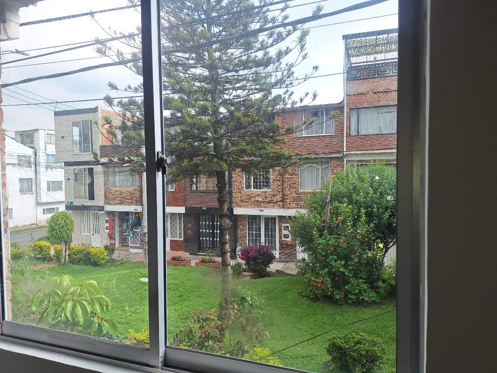 Casa en venta de 4 habitaciones en Bogotá, SANTA MONICA.